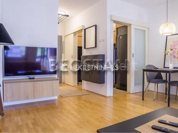 Novi Beograd - Blok 61 novogradnja #63596