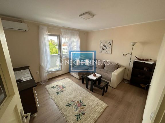 NE PROPUSTITE! Savršena garsonjera za život ili izdavanje u CENTRU GRADA – 19 m², odmah useljiva!