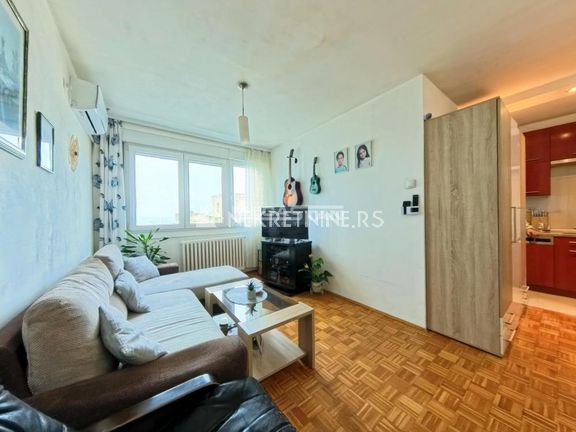 Blok 63 Gandijeva, 43+7m2