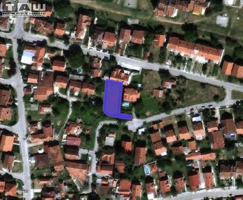 PLAC NA SUNČANOM BREGU IDEALAN ZA PORODIČNU KUĆU