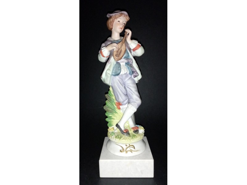 FIGURA - BISKVIT PORCELAN POSTOLJE MERMER 28cm