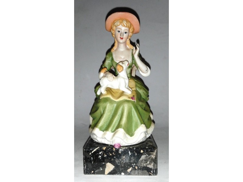 FIGURA - BISKVIT PORCELAN POSTOLJE MERMER 19cm