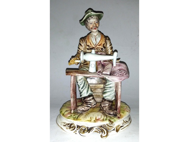 FIGURA - BISKVIT PORCELAN 50-te g P.V. ZIG 29x19cm