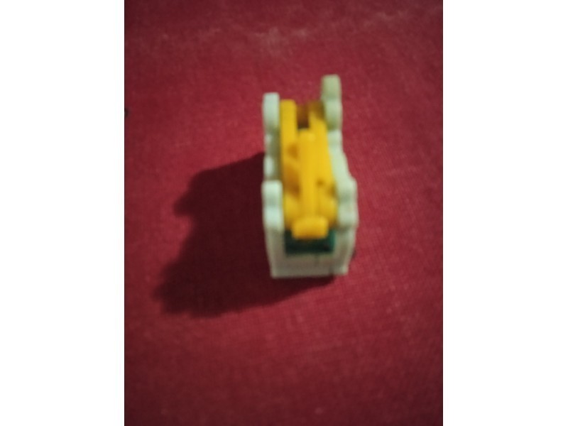 Kinder figurice