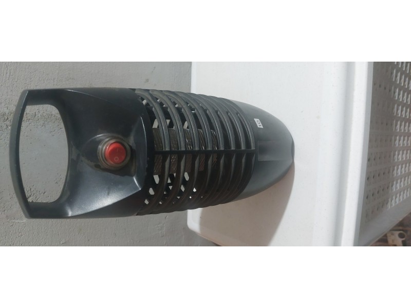 Lampa protiv komaraca