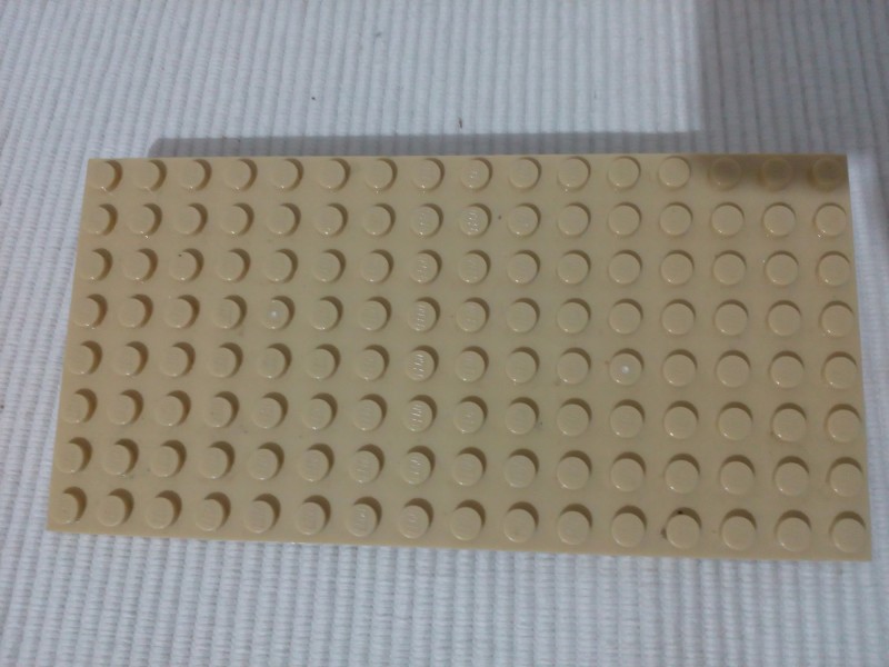 LEGO TABLA 16x8
