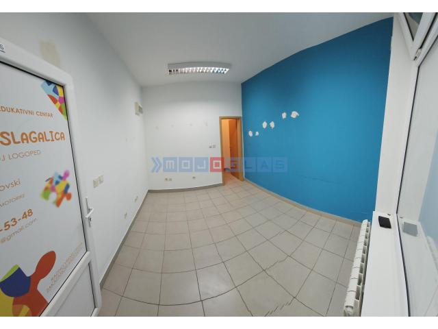 Ratka Mitrovica, Filmski grad, 13 m²