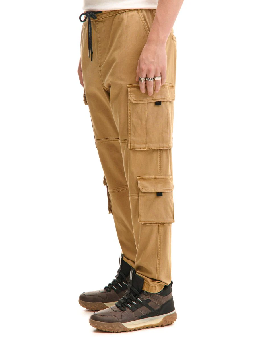 Jogger pantalone s cargo džepovima