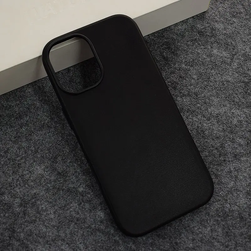 Maska za iPhone 17 Beautiful Shine Leather crna