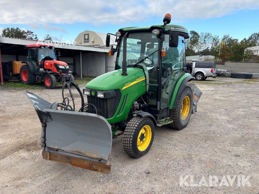 Prodaje se John Deere 3720 traktor točkaš na aukciji