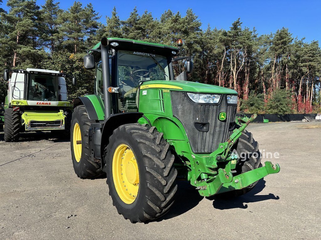John Deere 7200 R traktor točkaš