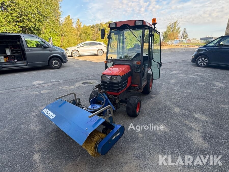 Prodaje se Kubota BX/KX 2200 traktor točkaš na aukciji