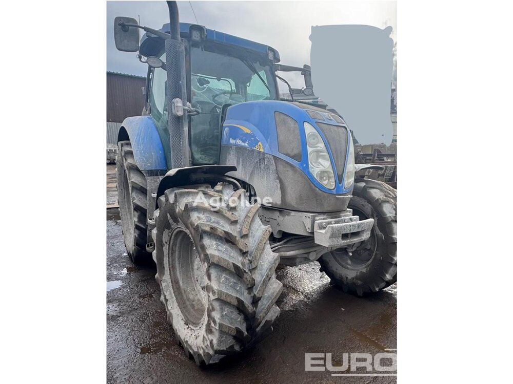 Prodaje se New Holland T6030 traktor točkaš na aukciji