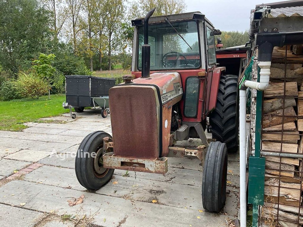 Prodaje se Massey Ferguson MF-590 traktor točkaš na aukciji