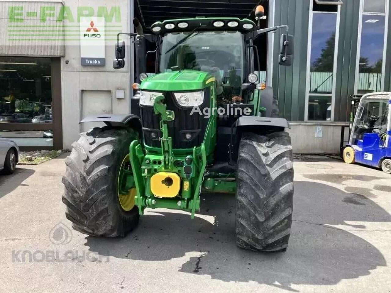 John Deere 6215r traktor točkaš