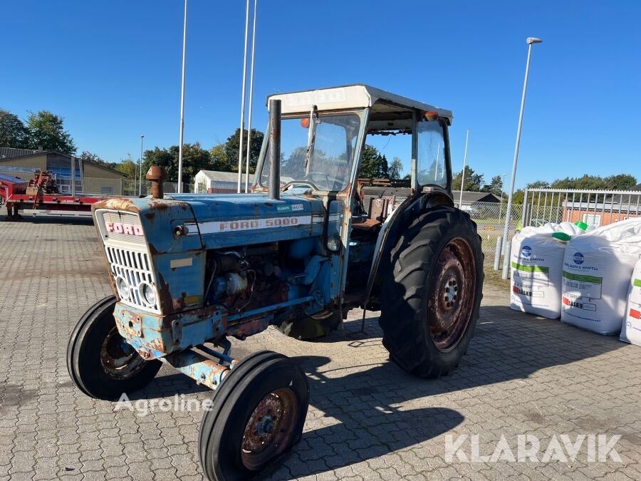 Prodaje se Ford 5000 traktor točkaš na aukciji