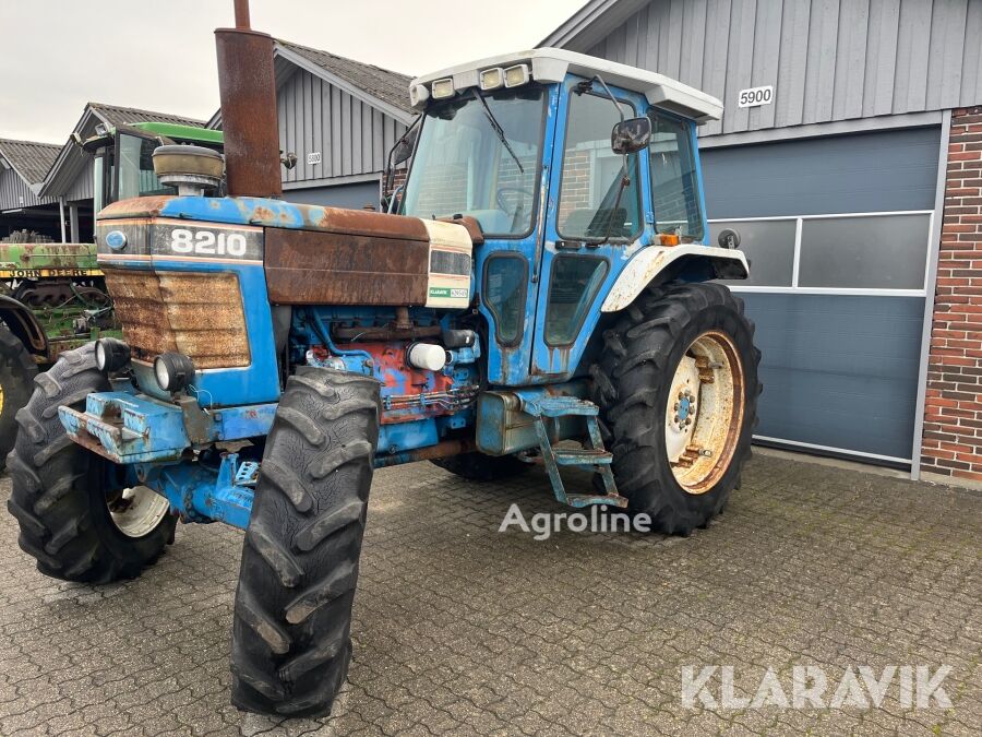 Prodaje se Ford 8210 traktor točkaš na aukciji