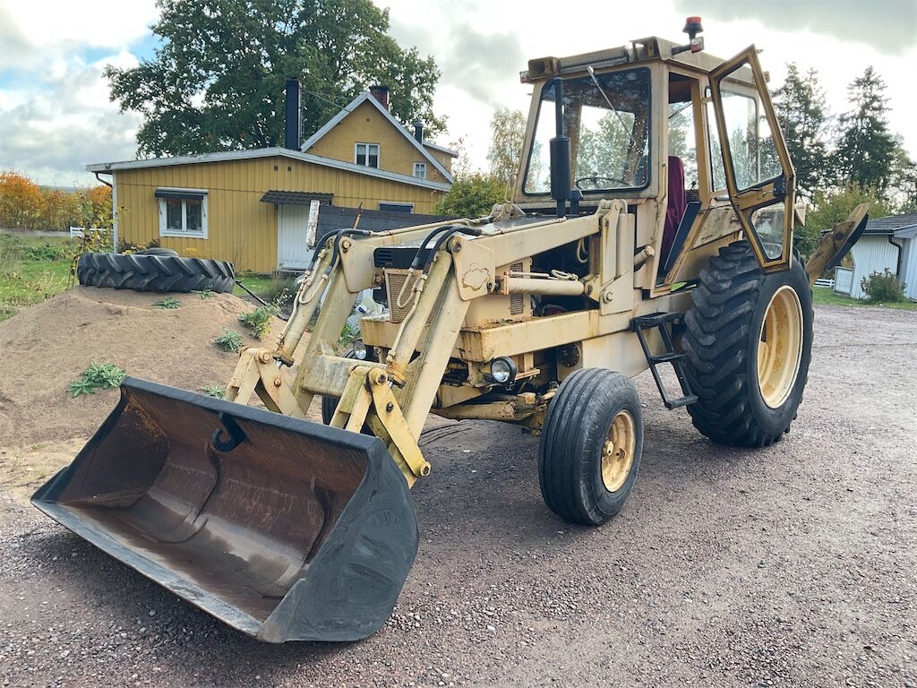 Prodaje se Hymas HL42 traktor točkaš na aukciji