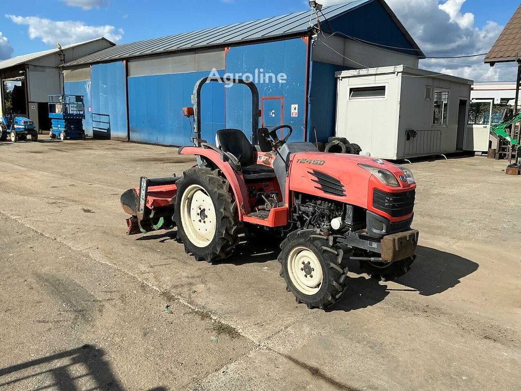 Prodaje se Kubota T245D mini traktor na aukciji
