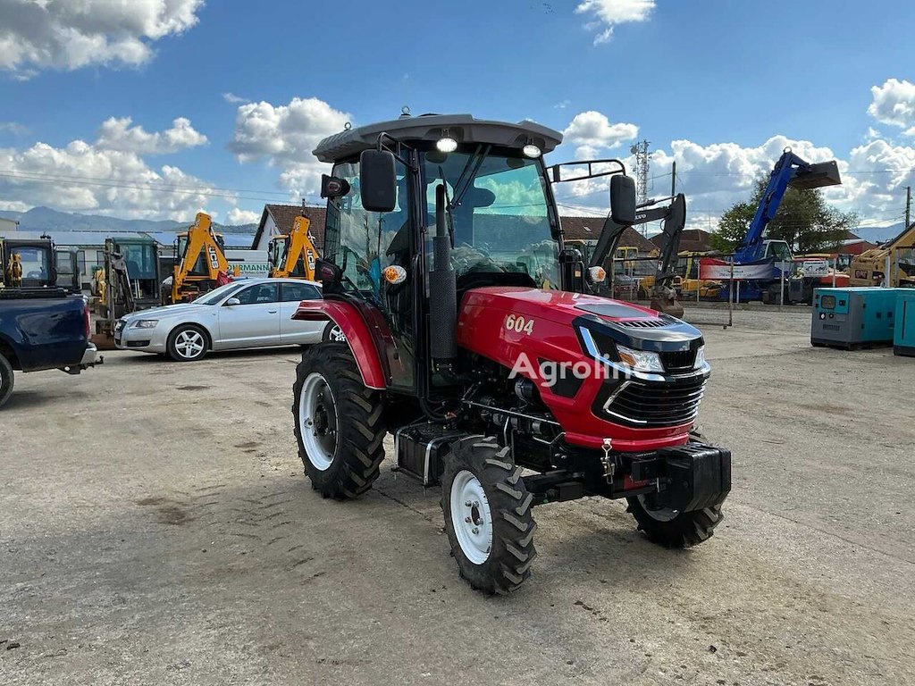 Prodaje se 604 mini traktor na aukciji