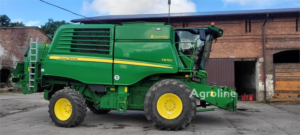 John Deere T670 kombajn za žito