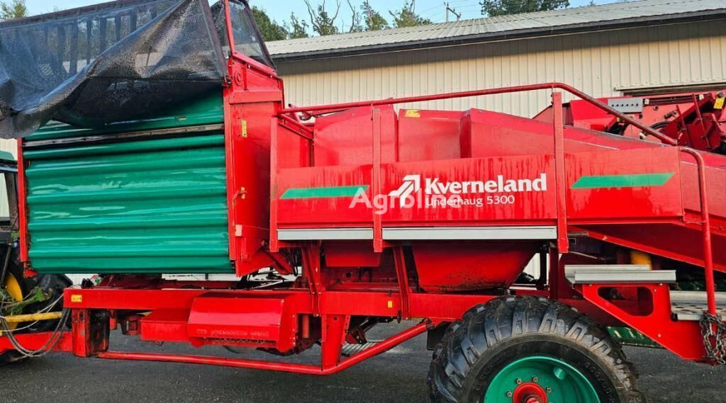 Prodaje se Kverneland 5300 kombajn za krompir na aukciji
