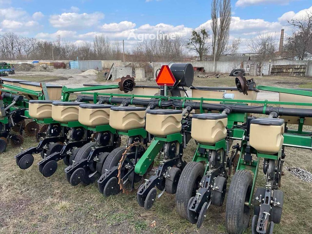 Great Plains YP825-0870 pneumatska precizna sejalica