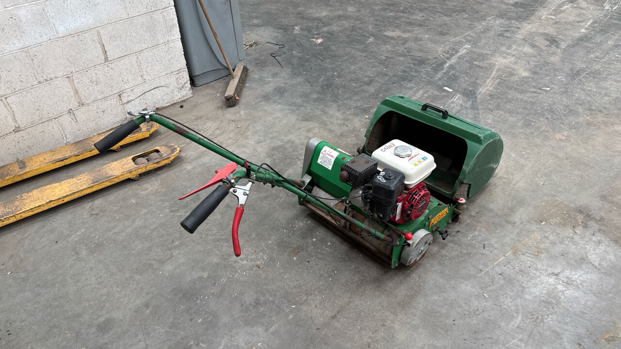 Prodaje se Dennis FT510 PEDESTRIAN CYLINDER MOWER WITH 5K UNIT AND GRASS BOX kosilicu za travu na aukciji