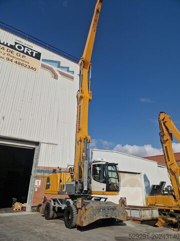 Materijal Rukovalac
LIEBHERR LH40M