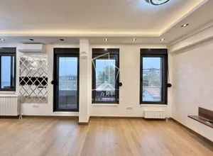 Prodaja Stan - Beograd, Čukarica: Banovo Brdo - Žarkovo - Bele Vode