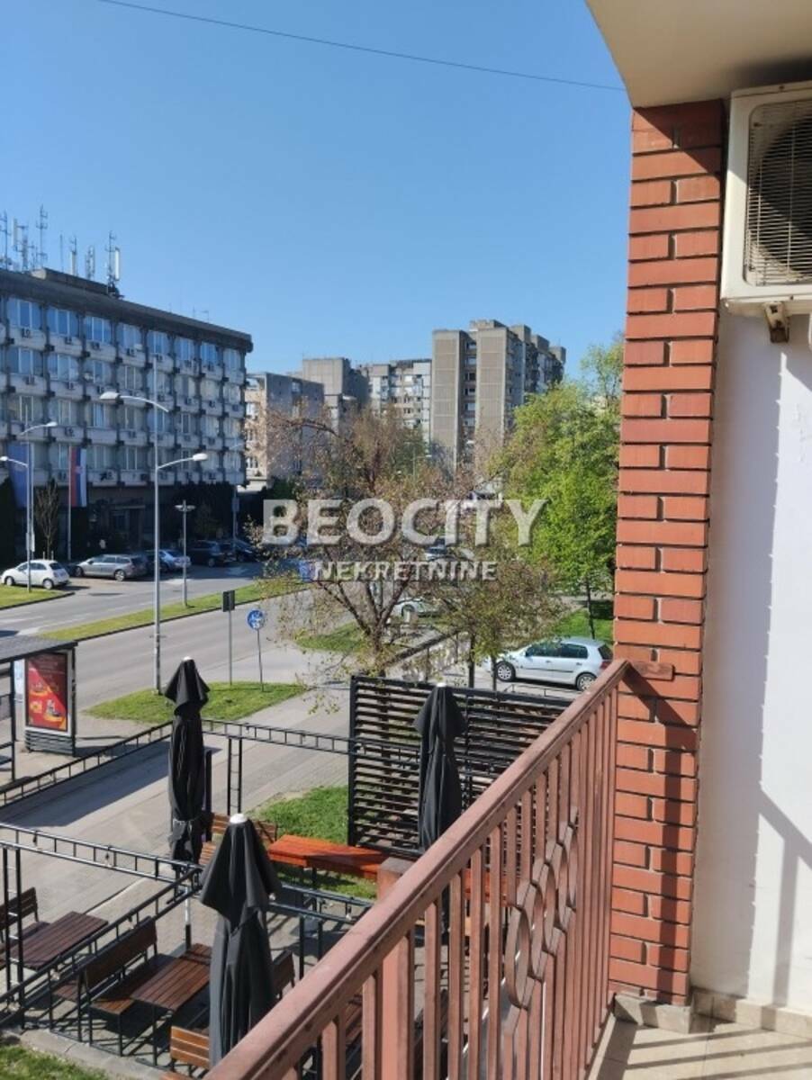 Novi Sad, Železnička Stanica, Bulevar Kralja Petra I, 0.5, 32m2, 104000EUR