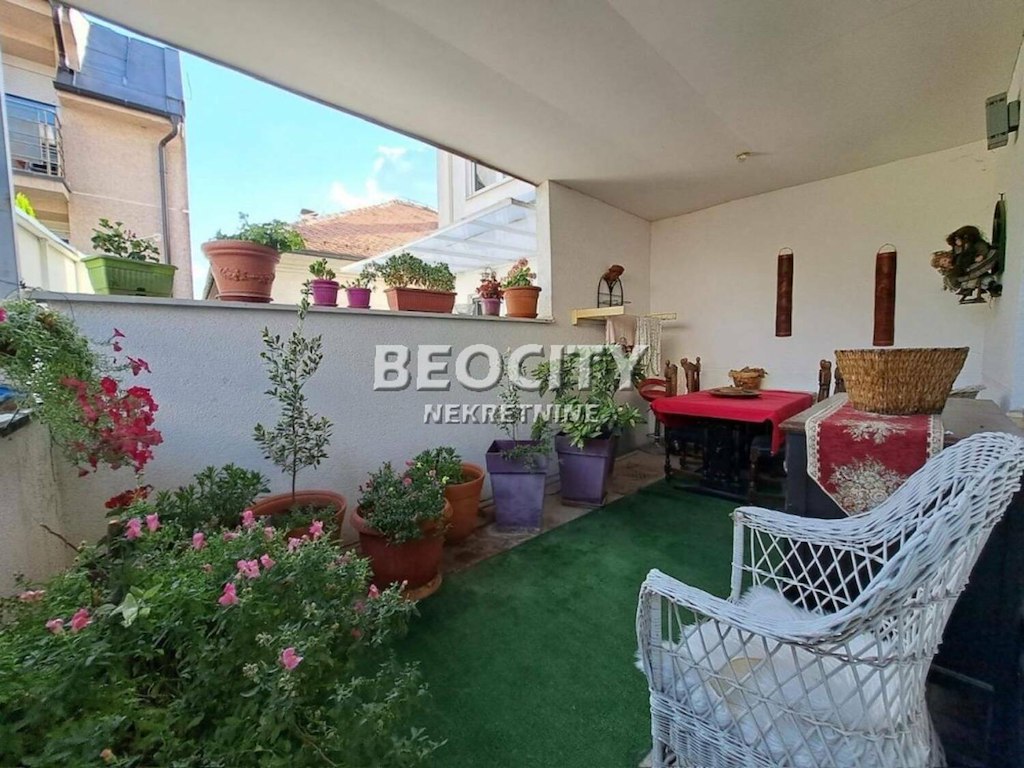 Vračar, Čubura, Sazonova, 3.0, 76m2, 240000EUR
