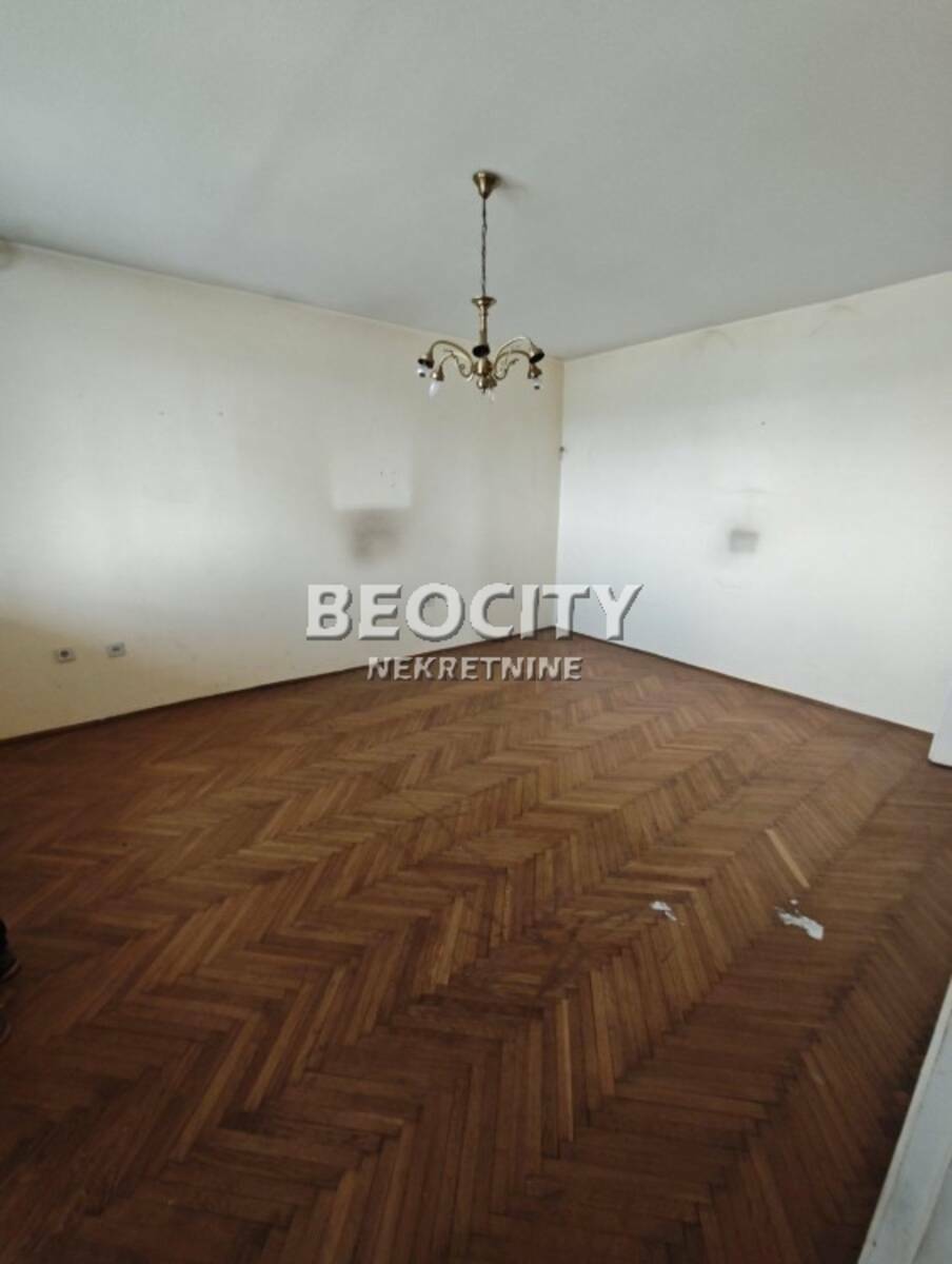 Novi Beograd, Blok 33, Bulevar Arsenija Čarnojevića, 4.0, 105m2, 270000EUR