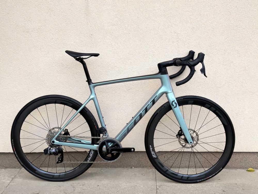 SCOTT ADDICT 28 Vel-L 2x12 Sram Rival AXS Carbon