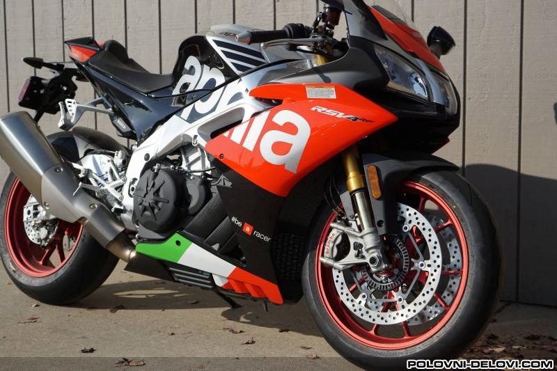 Aprilia RSV 4 RR Viljuska fe Kompletan motor u delovima