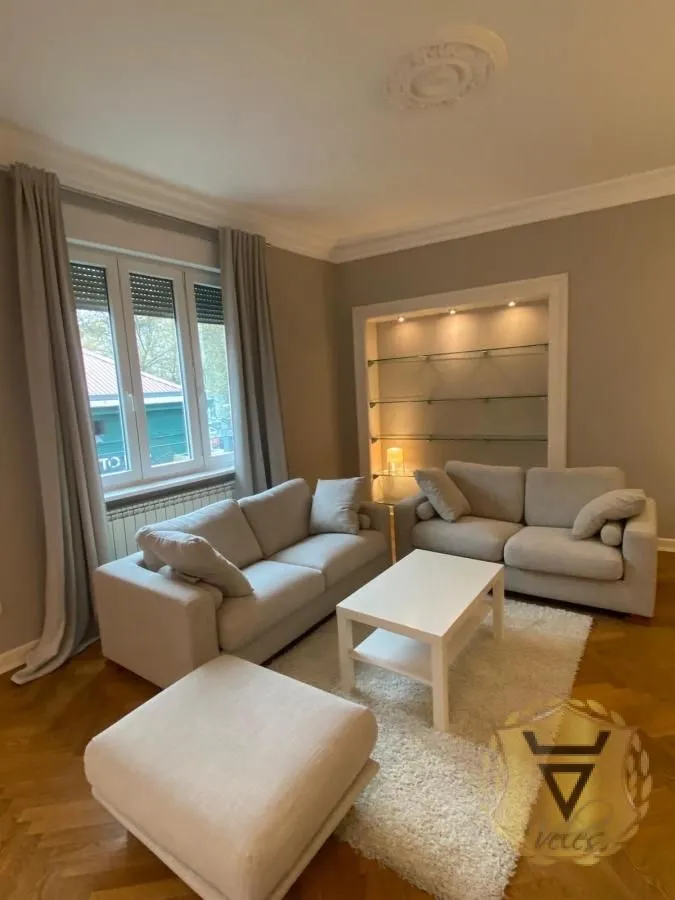 Izdavanje, trosoban stan, 80m², Đeram Pijaca, Beograd