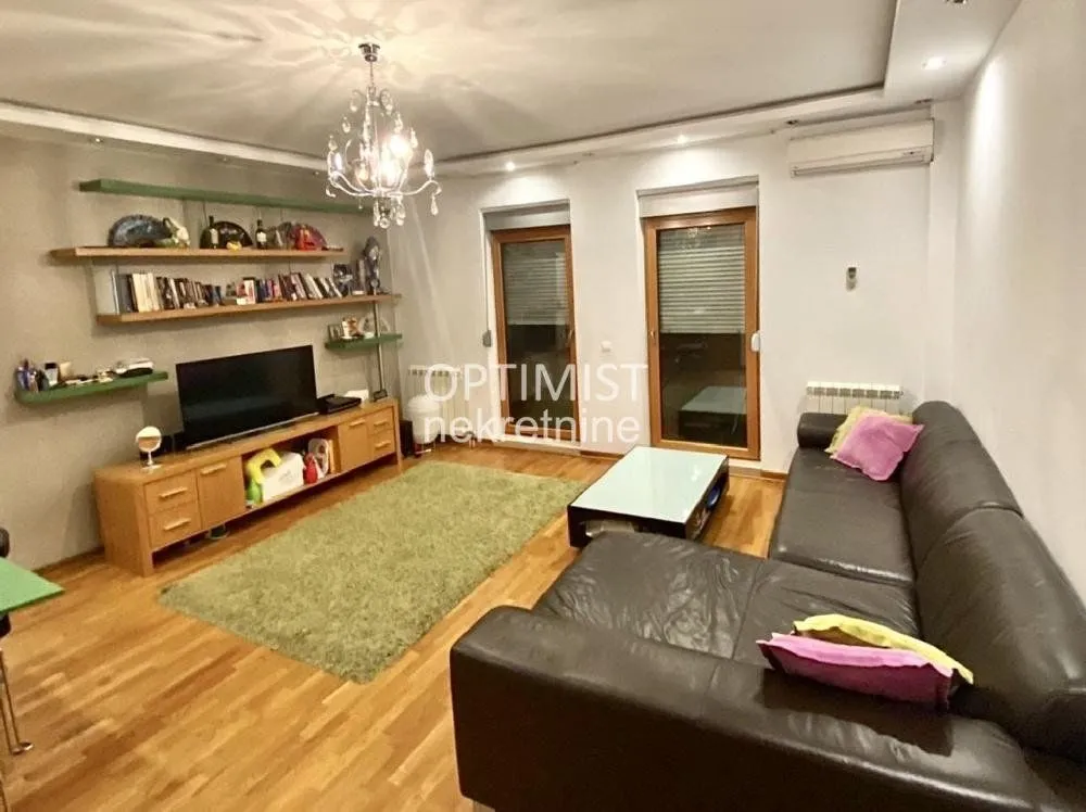 Izdavanje, dvosoban stan, 60m2, Stari Grad, Beograd