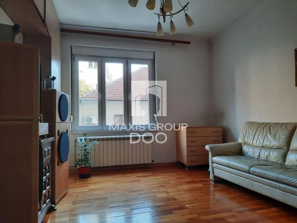 Izdavanje, trosoban stan, 80m2, Stari Grad, Beograd