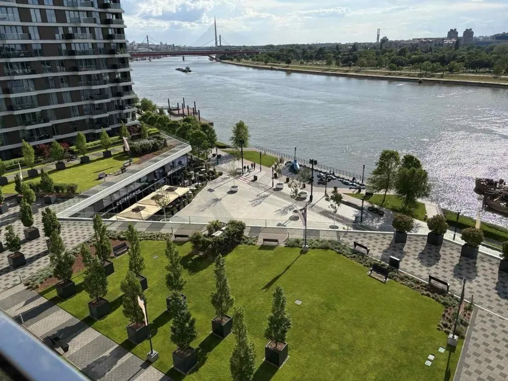 Izdavanje, trosoban stan, 92m2, Savski Venac, Beograd