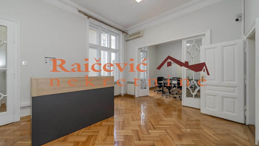 Izdavanje, poslovni prostor, 239m², Stari Grad, Beograd