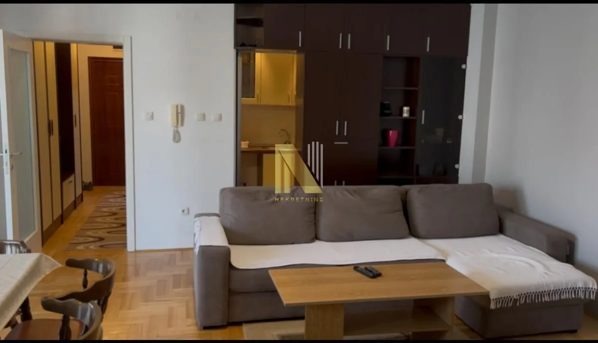 Izdavanje, trosoban stan, 86m2, Nova Detelinara, Novi Sad, Novi Sad
