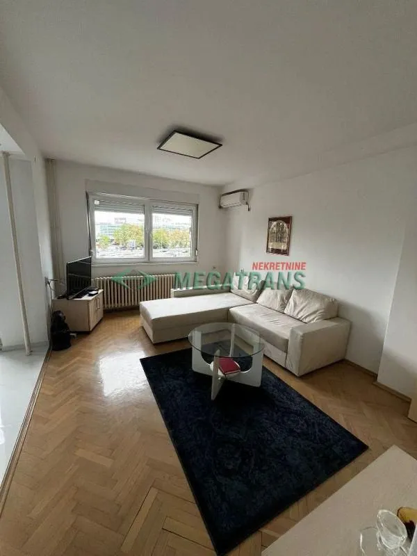 Izdavanje, dvosoban stan, 50m2, Grbavica, Novi Sad, Novi Sad