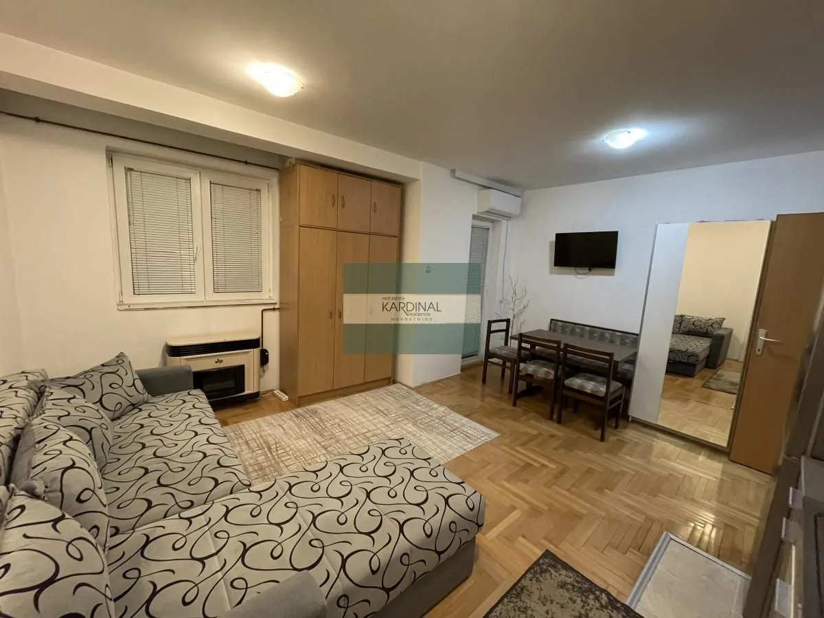Prodaja, jednosoban stan, 29m2, Centar, Kragujevac