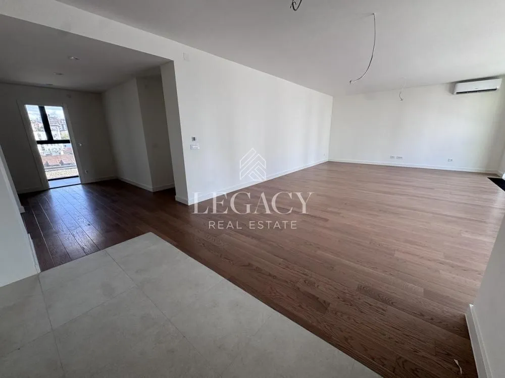 Prodaja, stan, 211m², Savski Venac, Beograd