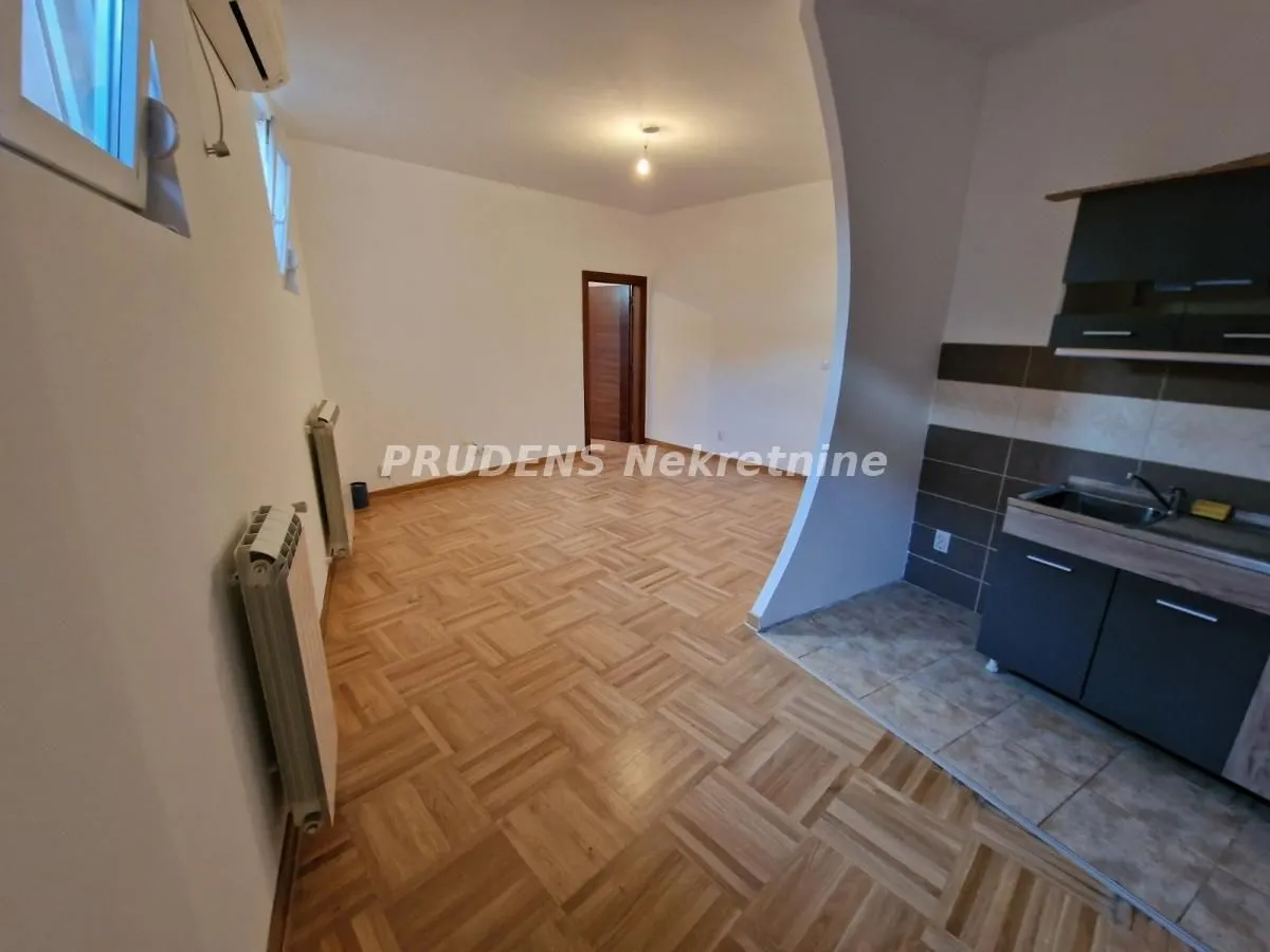 Prodaja, dvosoban stan, 46m2, Voždovac, Beograd