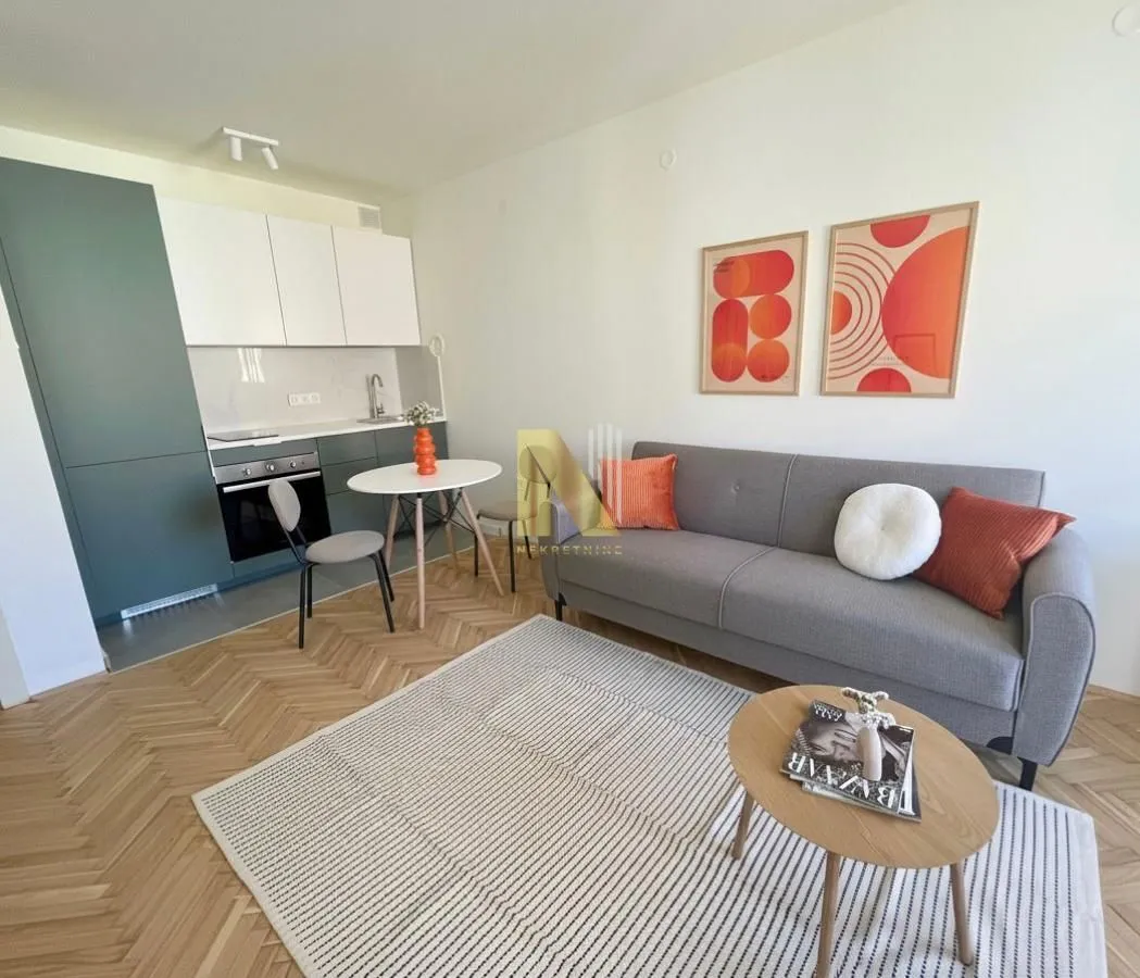 Prodaja, garsonjera, 28m2, Bulevar Evrope, Novi Sad, Novi Sad