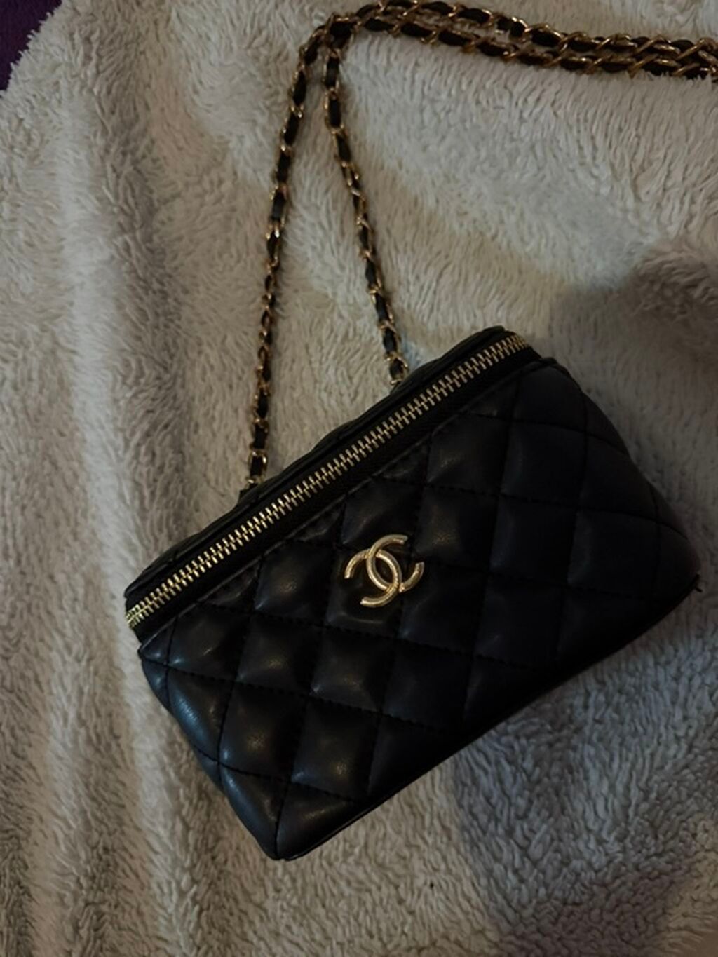 Torba za rame, Chanel, Materijal: Koža