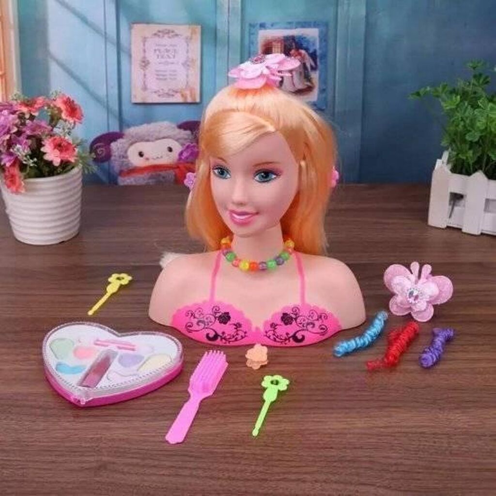 Barbi glava lutka za šminkanje. barbi glava lutka za šminkanje lutka