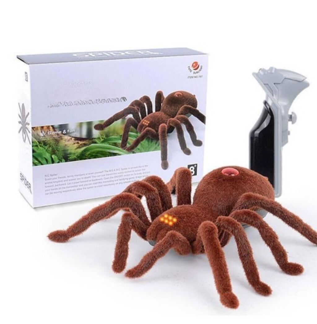 Plišana tarantula na daljinsko upravljanje. plišana tarantula na