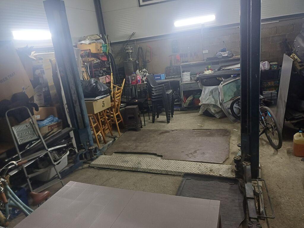 STUBNA DIZALICA 2.5 TONE